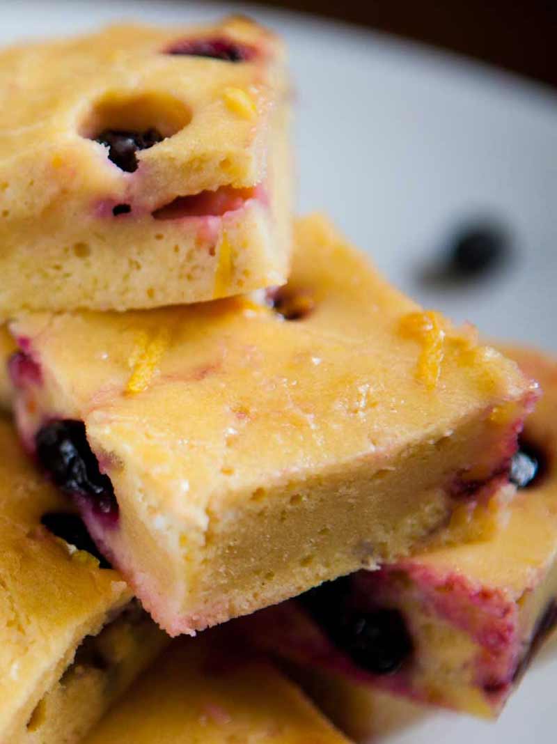 Blueberry lemon drizzle slice - The Slimming Foodie - Easy healthy recipes