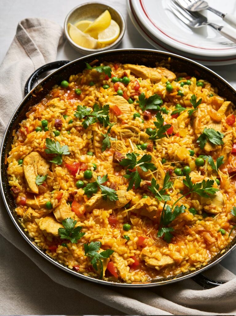 Chicken and chorizo paella - The Slimming Foodie